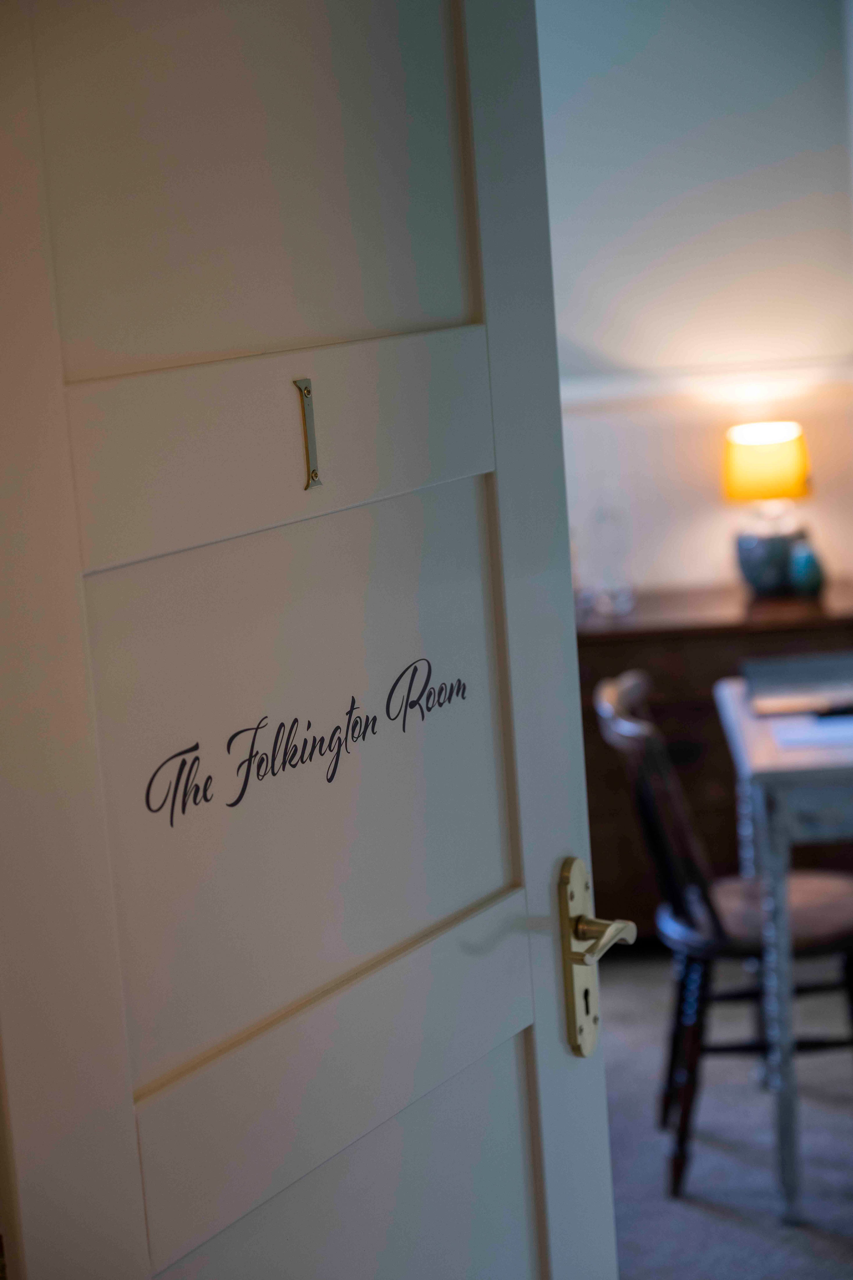 Rooms – Long Man Inn